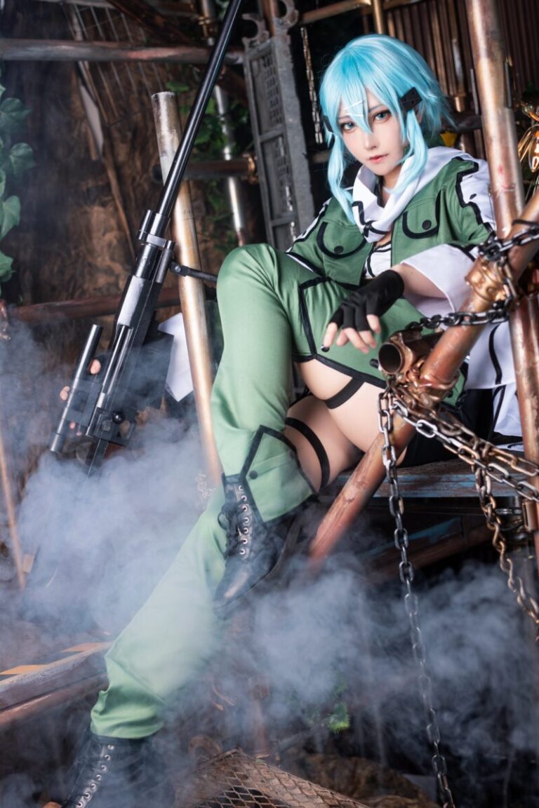 Locked and Loaded: Sexy Sinon Cosplay for Her Birthday | J-List Blog